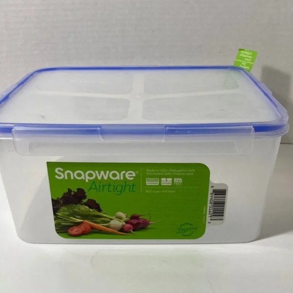 Snapware | Kitchen | Snapware Airtight 85 Cup Container With Lid Nwt ...